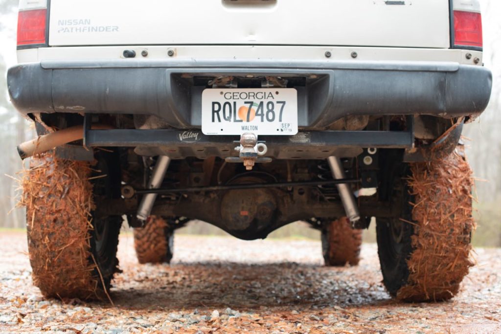 Lifted Nissan Pathfinder : D21 (1987-1995) | S3 Magazine