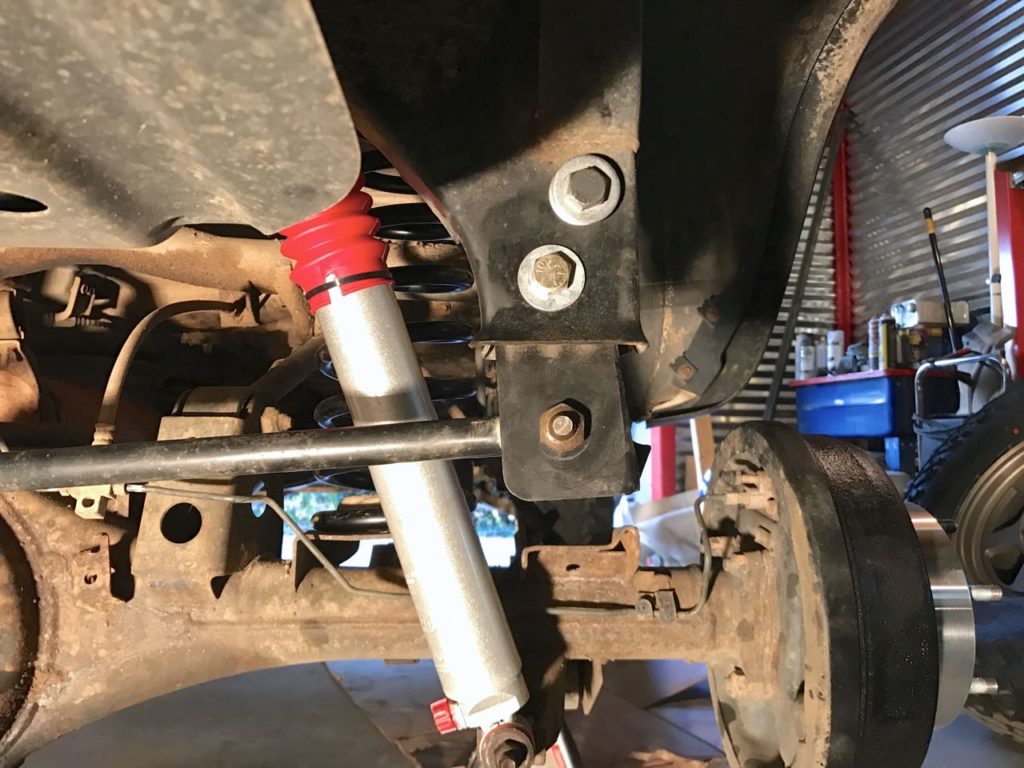 Lifted Nissan Pathfinder : D21 (1987-1995) | S3 Magazine