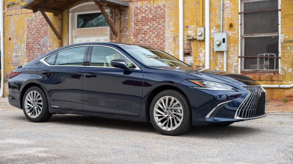 Lexus ES300H review | S3 Magazine