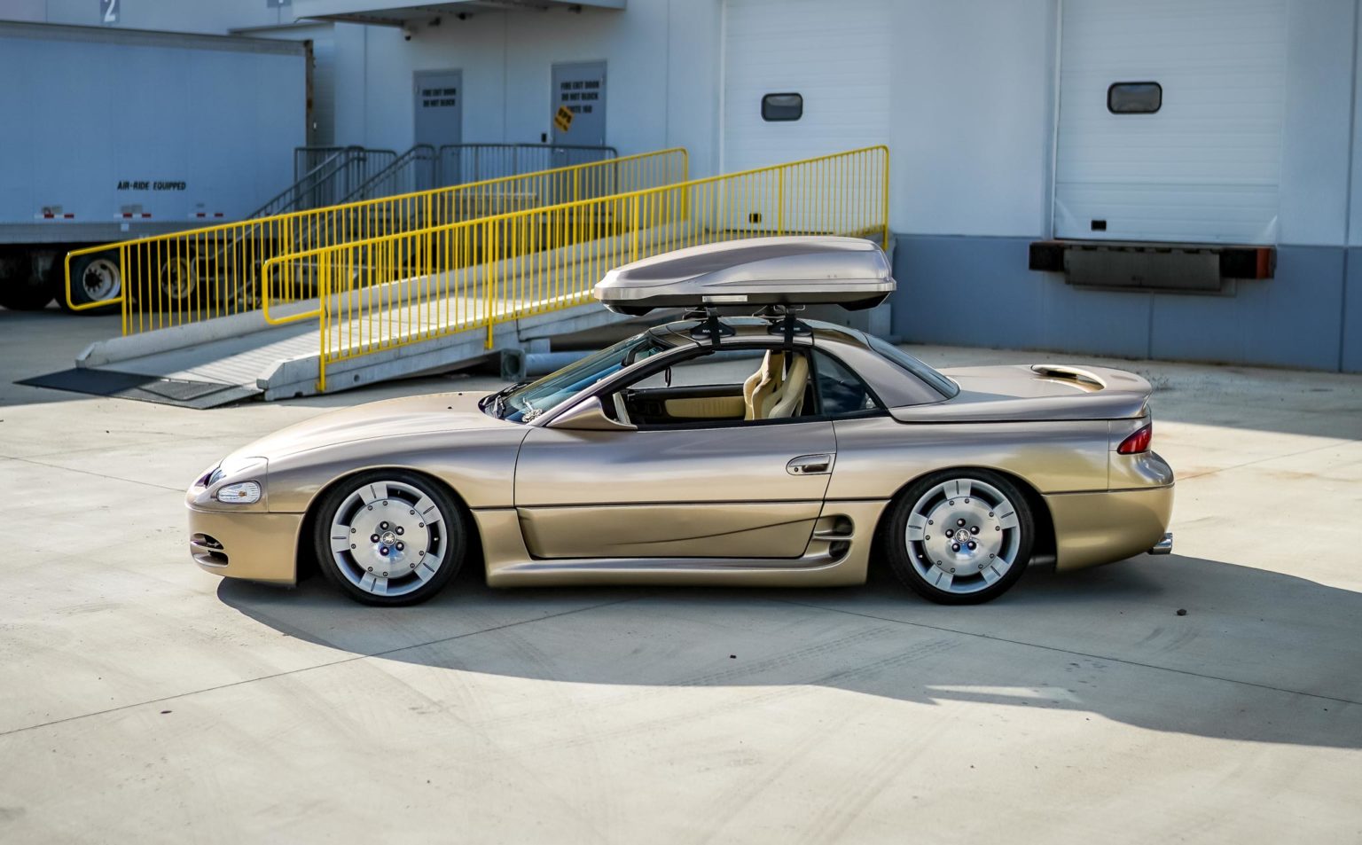 3000GT Spyder - Outside the Box | S3 Magazine