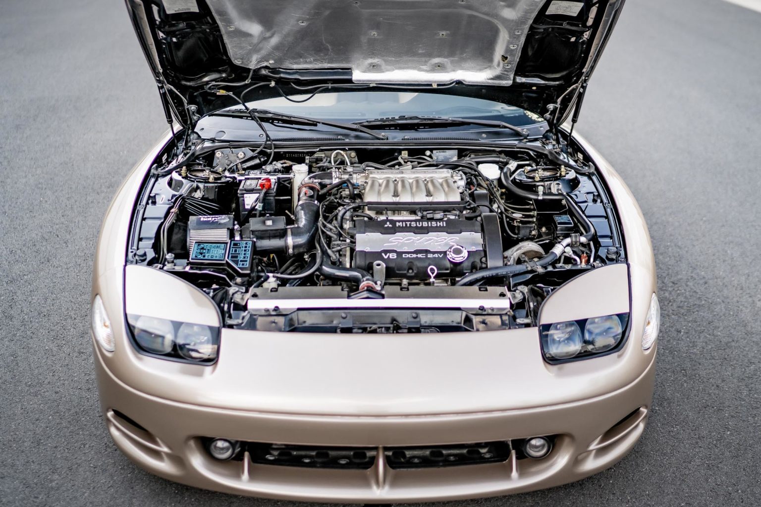 3000GT Spyder - Outside the Box | S3 Magazine