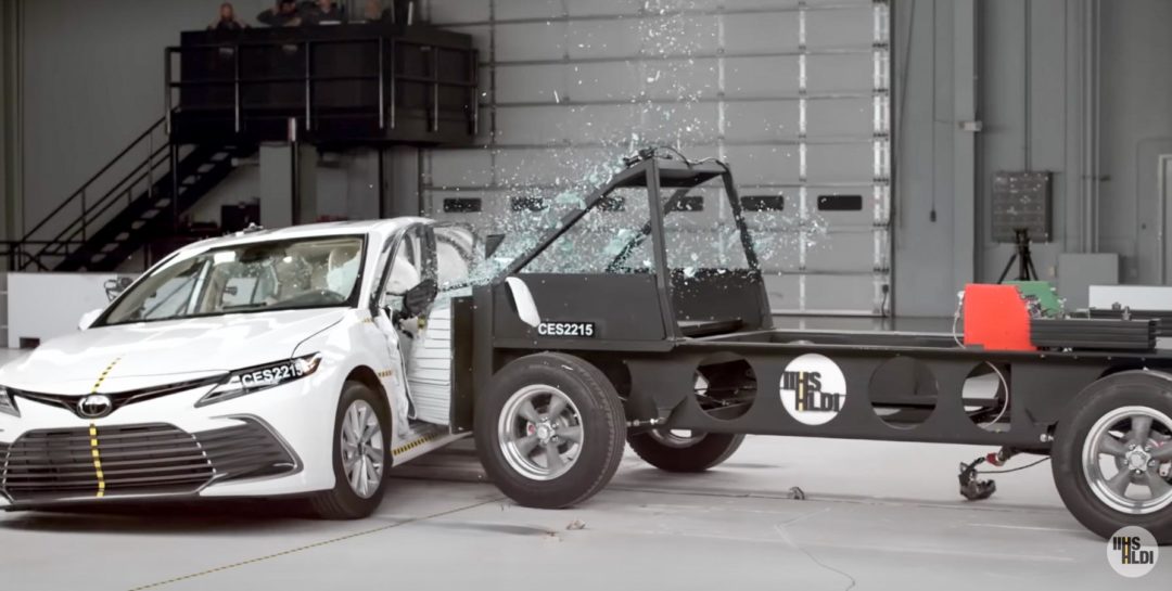 IIHS side-impact testing adjusted for larger vehicles | S3 Magazine