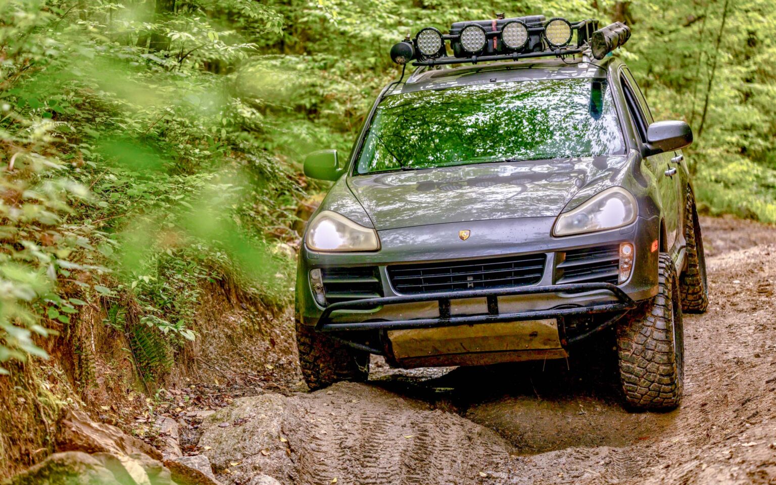 Find Your Happy Platz - Off-Road Porsche Cayenne - S3 Magazine